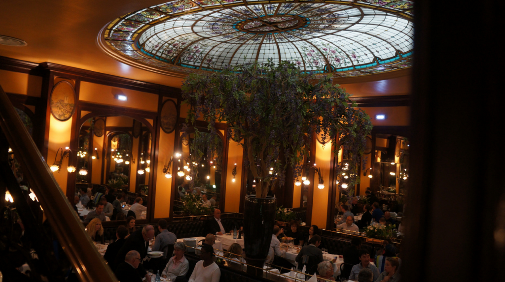 Paris - 150 ans d'excellence à la Brasserie Bofinger | Romain-Paris