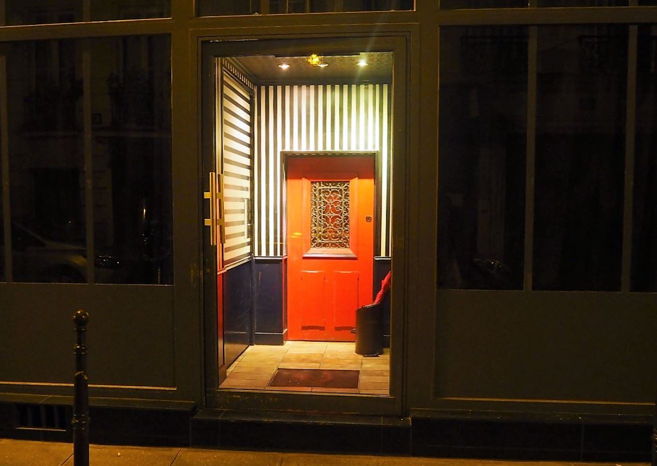 Sortir à Paris - Little Red Door | Romain-Paris